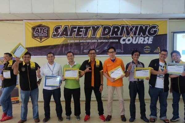 Adira Touring Club dan Tucson Owner Club Selenggarakan Safety Driving ...