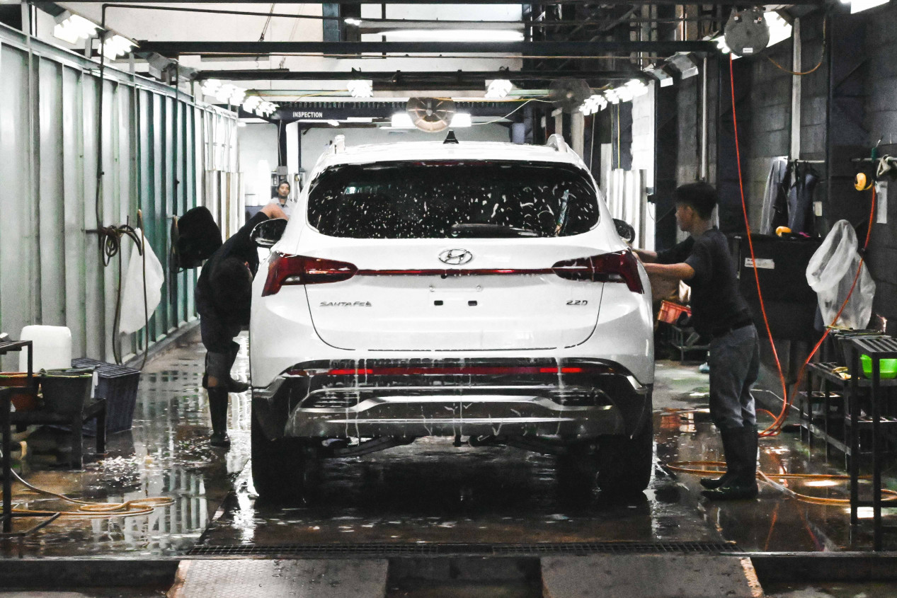 Servis Mobil Di Bengkel Resmi HMI, Mobil Dicuci Dengan Metode Snow Wash ...