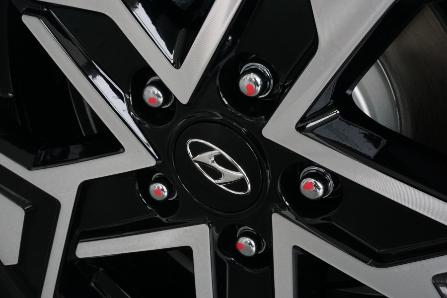 Mengencangkan Baut Roda Ada Caranya! | Hyundai Mobil Indonesia